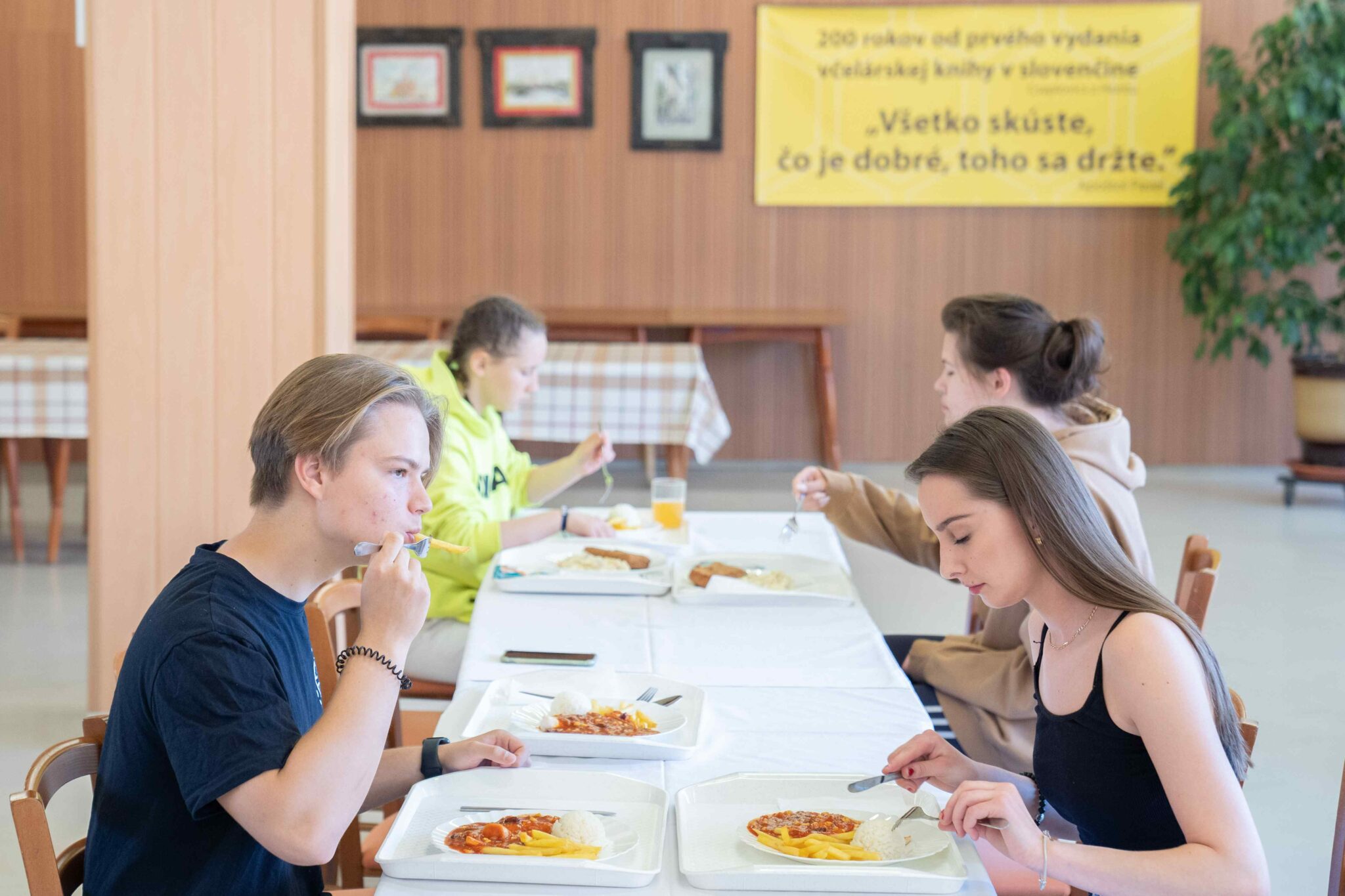 Jedáleň - Stredná odborná škola Milana Hodžu Banská Bystrica